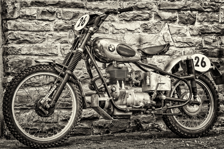 Мотоцикл — Motorcycle